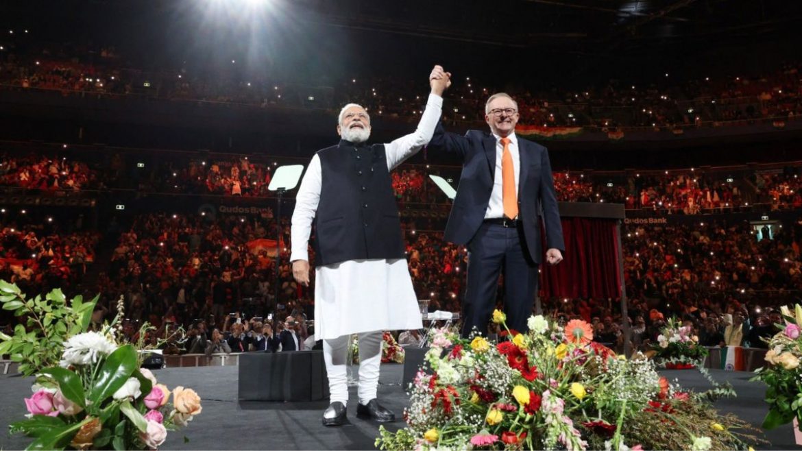 PM Modi Recieves A Warm Welcome With Traditional Vedic Chants At Sydney ...