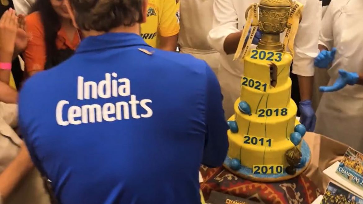 Team CSK Celebrates Their IPL 2023 Victory As MS Dhoni Cuts A CSK ...