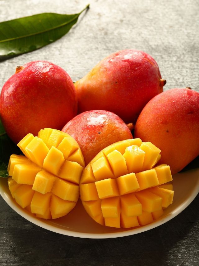 7 Mango Types That Aren't Alphonso That You Should Try This Summer