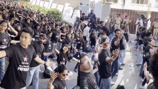 300+ SRK Fans Create A Guinness Book World Record For Posing Like SRK ...