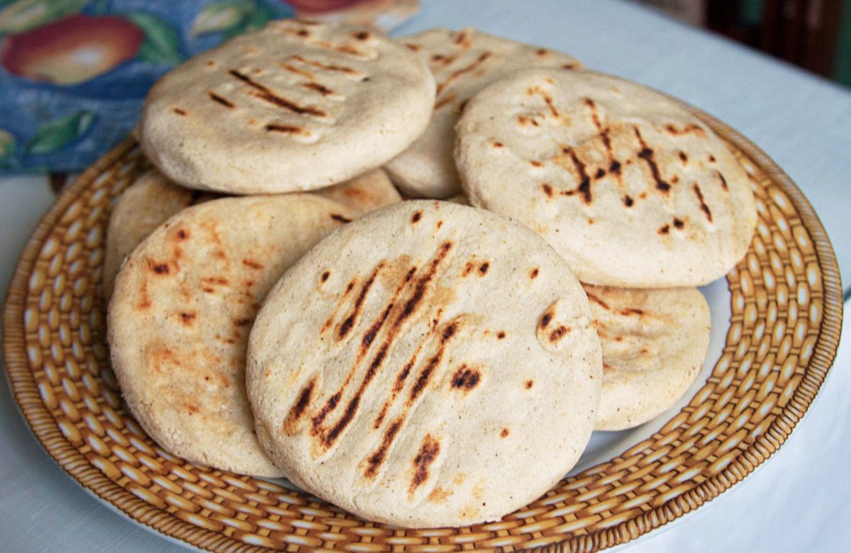 Jamjar Diner Serves An Edible Muddy Dessert In A Flower Pot