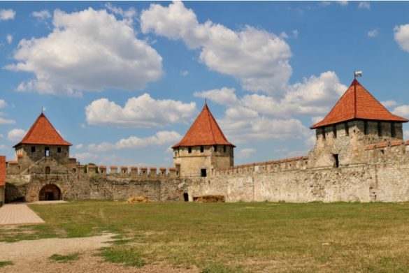 Moldova: Europe's Poorest & Least Visited Country Gets Sunshine 300 ...