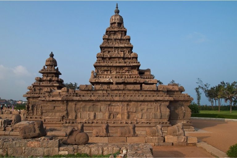 Sagar Kinaare, Bhagwan Pukare: 10 Beautiful Sea-Side Temples In India