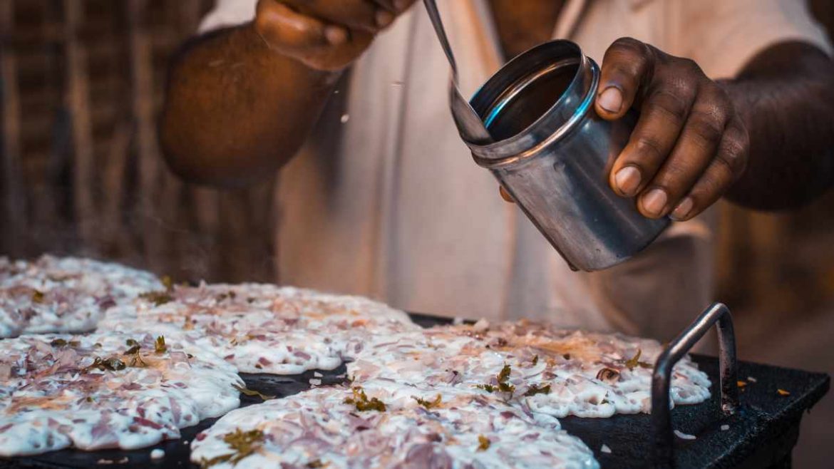 Bangaloreans Voted For Their Most Favourite Monsoon Street Food & We ...