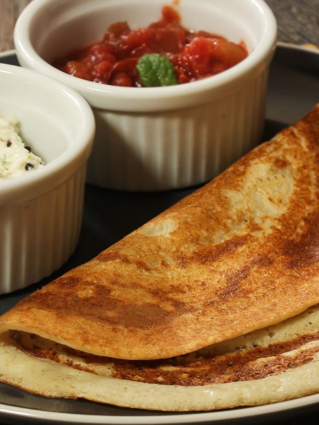 8 Indian Cities And Their Iconic Breakfast Dishes!