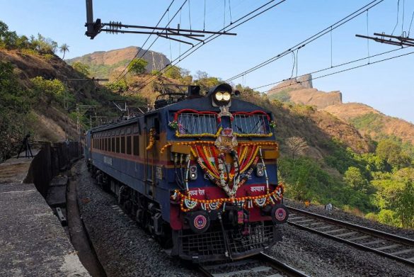 Deccan Queen, India’s First Luxury Train, Celebrates 94th Birthday In ...