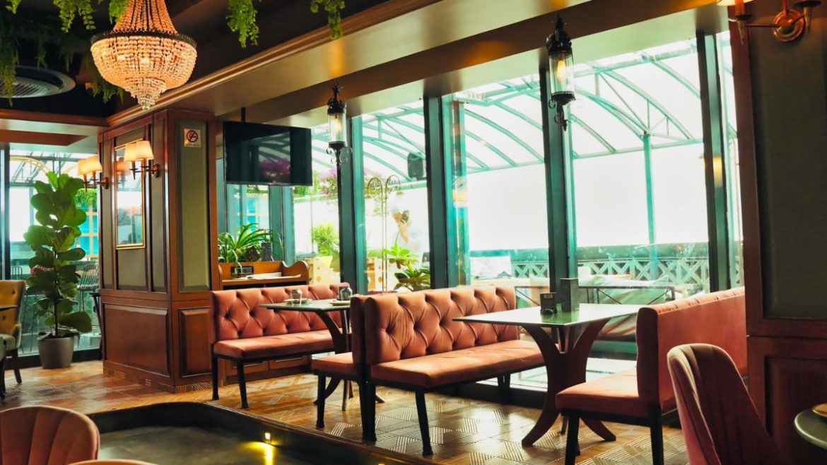 Mitron Lounge In Thane, Where Prithvi Shaw Was Present, Was Sealed By ...