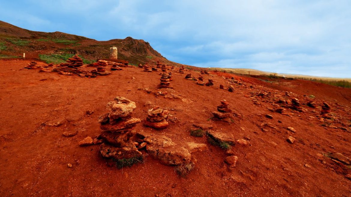 NASA Shared A Panoramic Morning-Afternoon View From Mars And It Looks ...
