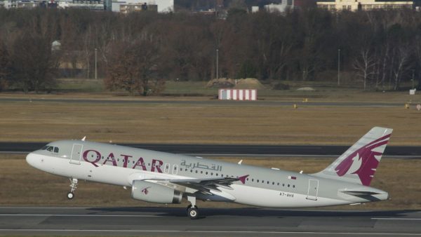 Qatar Airways Flight To London Deboarded 541 Flyers At Kolkata After ...