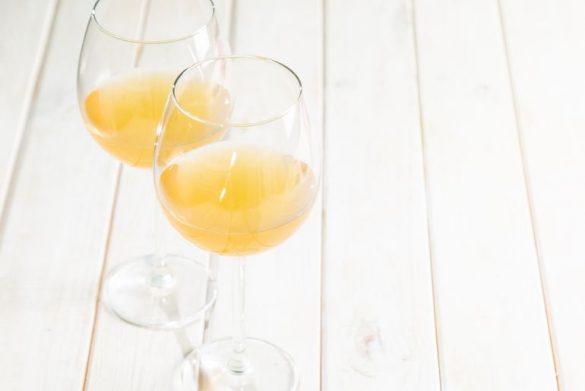 What Is Ginger Wine, The Vintage Drink From The Early 1900s? Benefits ...