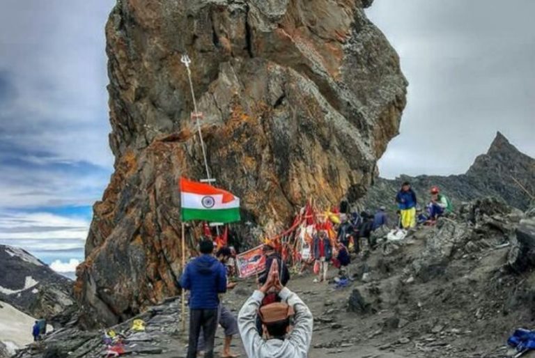 Shrikhand Mahadev Yatra: 1 Pilgrim Fall Off Hill, 2 Goes Missing ...
