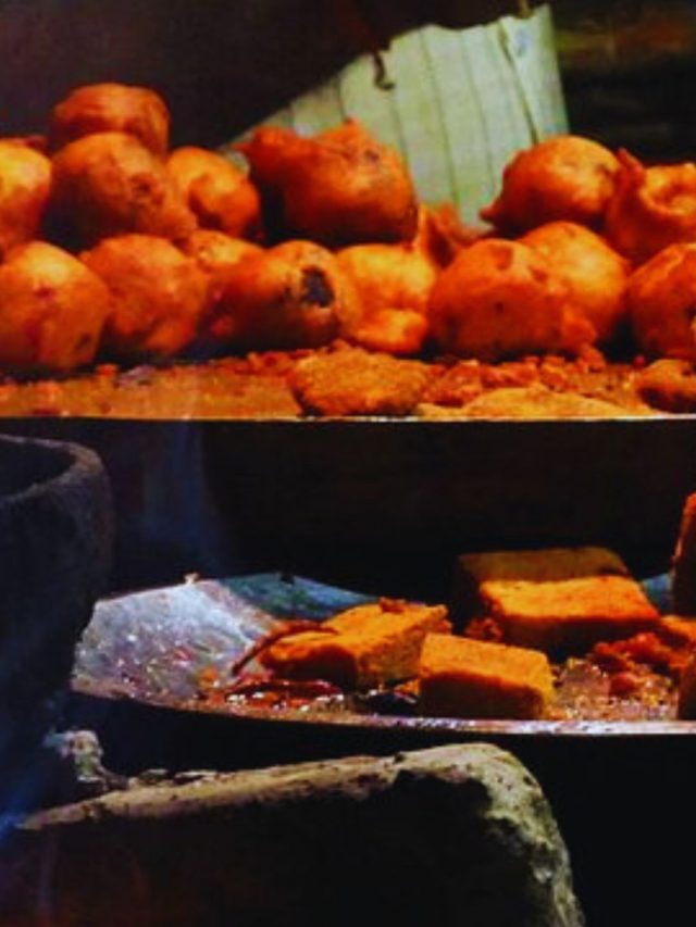 Recipe: How To Make Telebhaja AKA Pakoras Bengal Enjoy So Much