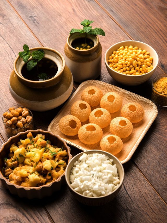 8 Types Of Pani Puri Eaters; Which One Are You?