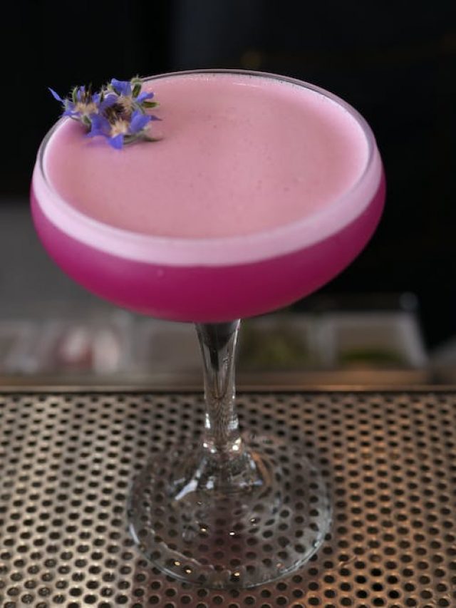 6 Vintage Cocktails That We Still Love To Sip