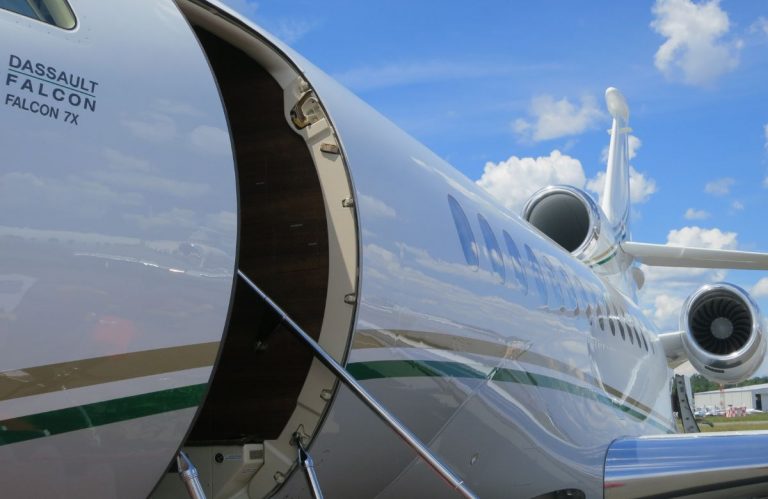 What Is Deadheading, An Aviation Practice Wherein Uniformed Flight Crew ...