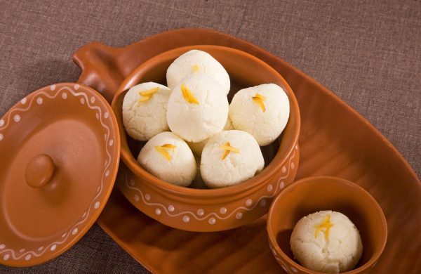 47% Indians Enjoy Traditional Snacks. From Chakli To Mithais, Here Are ...
