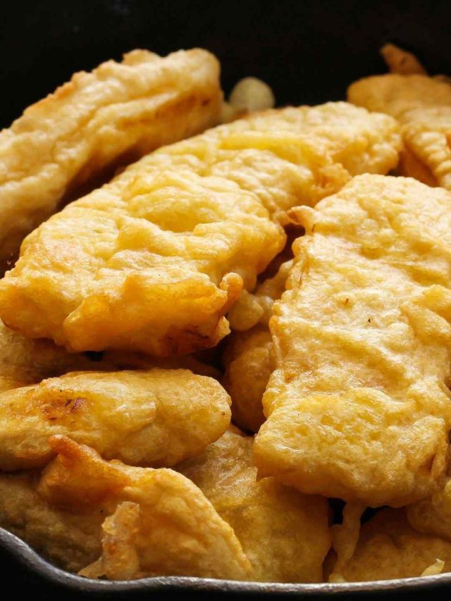 Shravan Special Recipe: Make Delicious Banana Fritters (Balekai Bajji ...