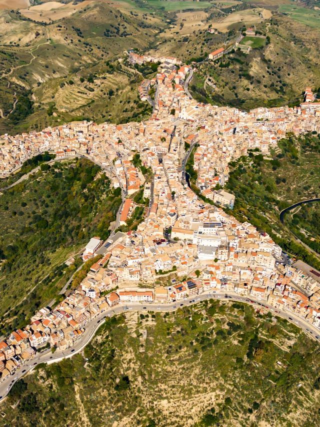 6 Places To Visit In Centuripe, The Human-Shaped Italian Town In Sicily