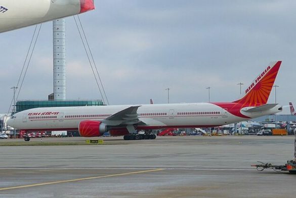 Air India: Flight Suffered Tech Glitch At Mumbai Airport; 250 Passengers Waited Inside For 3 Hr