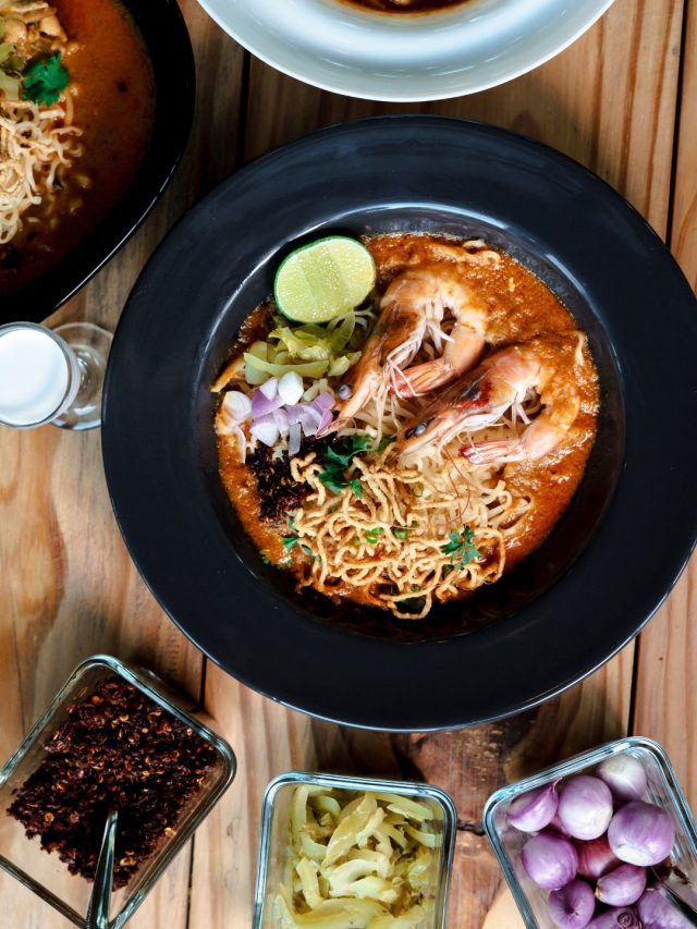 Here's A Quick & Easy Khow Suey Recipe To Relish In The Rainy Season