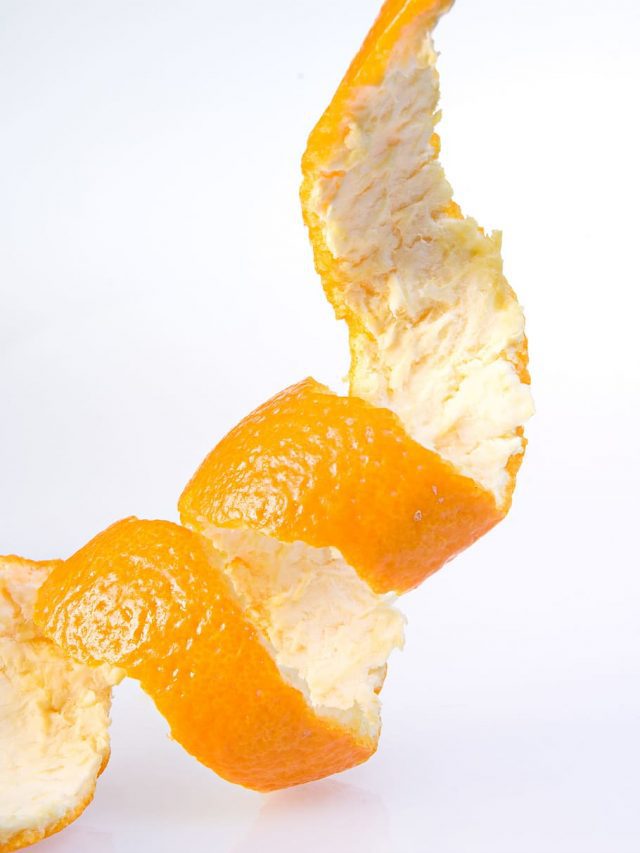 6 Hacks To Peel An Orange The Right Way