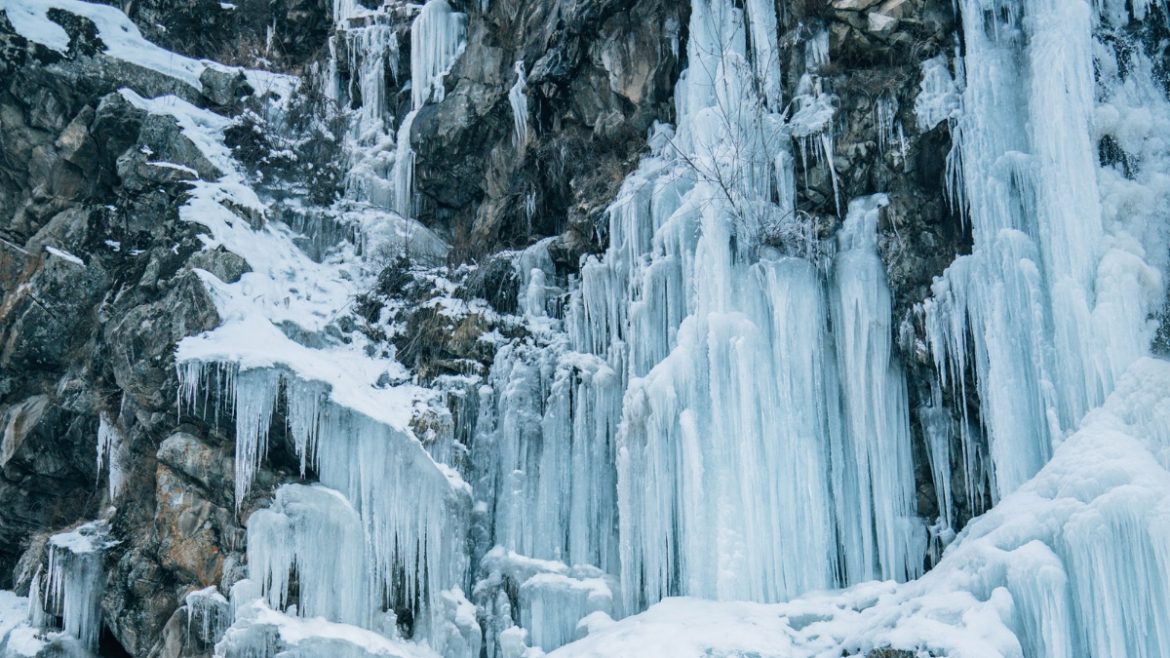 This Icy Enigma In Drung Is Gulmarg's Best Kept Secret, And A Frozen ...