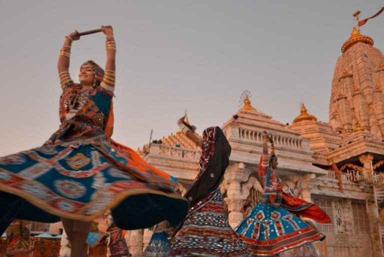 9 States, 9 Different Types Of Navratri Celebrations! Here's How The ...