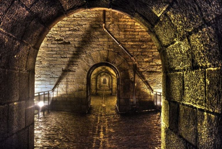 The Paris Beneath The Paris! This Underground Sewer Museum Allows You ...