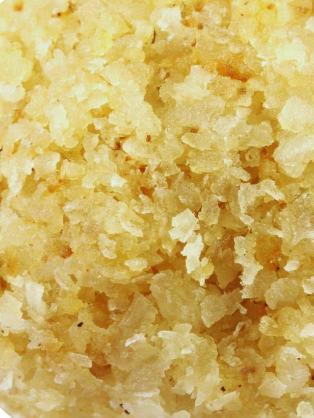 Kojagari Lakshmi Puja: How To Make Narkel'er Naru (Coconut Naru) At Home