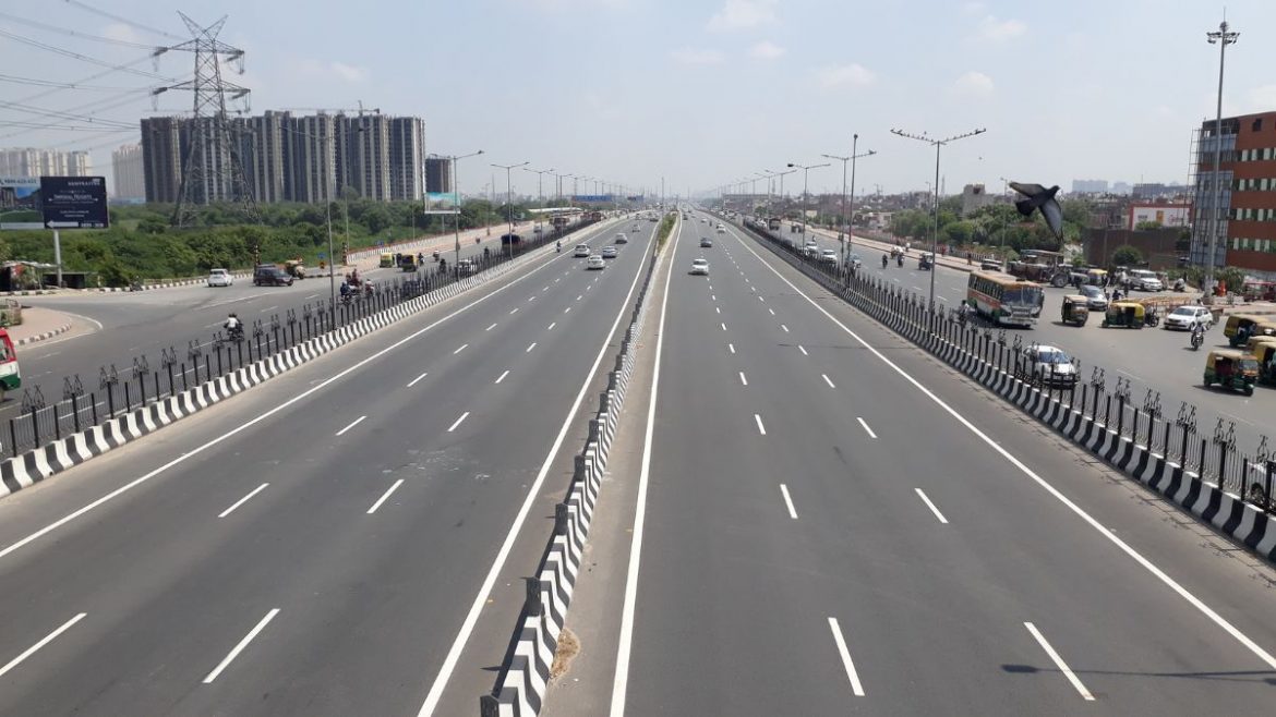Uttar Pradesh Expressways: Length, Routes & Other Key Details About Its ...