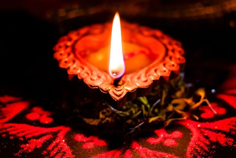 Navratri: What Is The Significance Of Akhand Jyot/ Diya? Note These ...