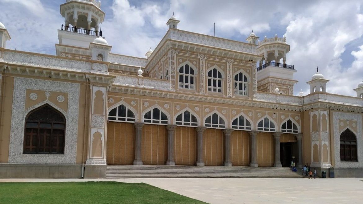 The Nizams Of Hyderabad Owned 9 Palaces In The City! Here’s A Peak Into Their Lavish Lifestyle