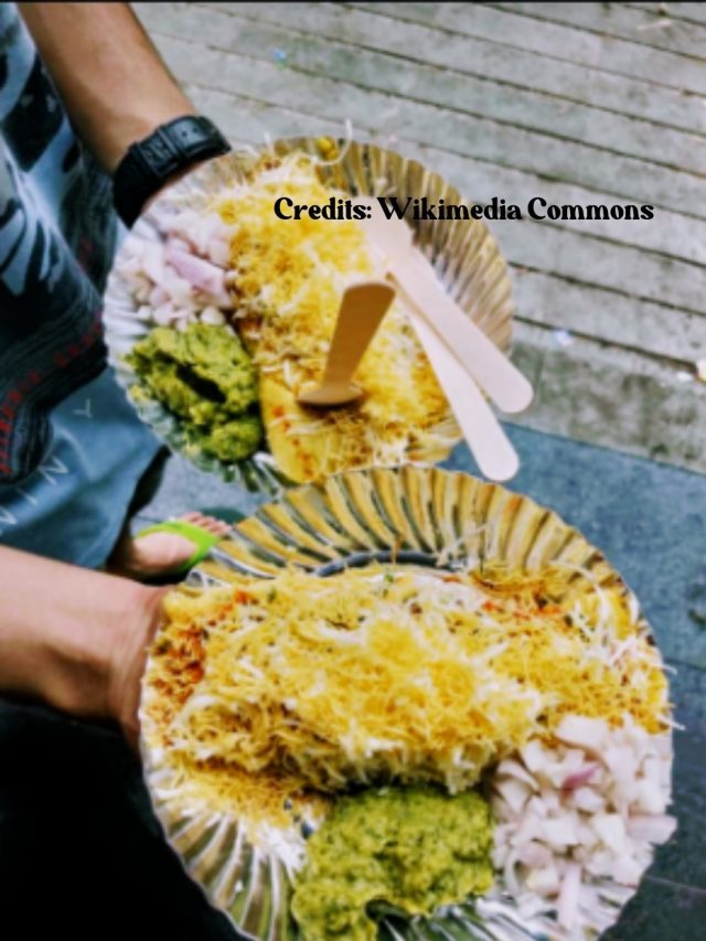 What Is Surati Locho, The Gujarati Snack? Do Make It Easily At Home