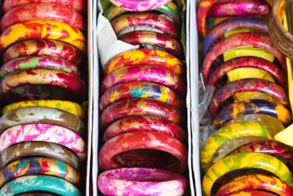 Visiting Hyderabad? Do Not Miss Going To Laad Bazaar, Famous For ...