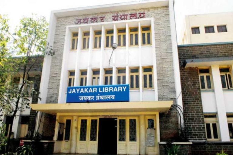 From No Balloons To No Body Odour, 6 Bizarre Library Rules Around The World