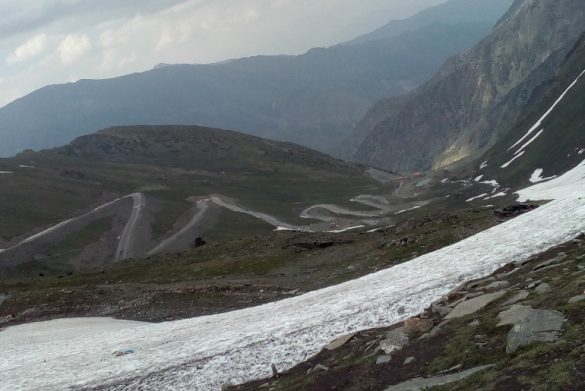 8 Roads In The World With Majestic Hairpin Bends For A Thrilling ...