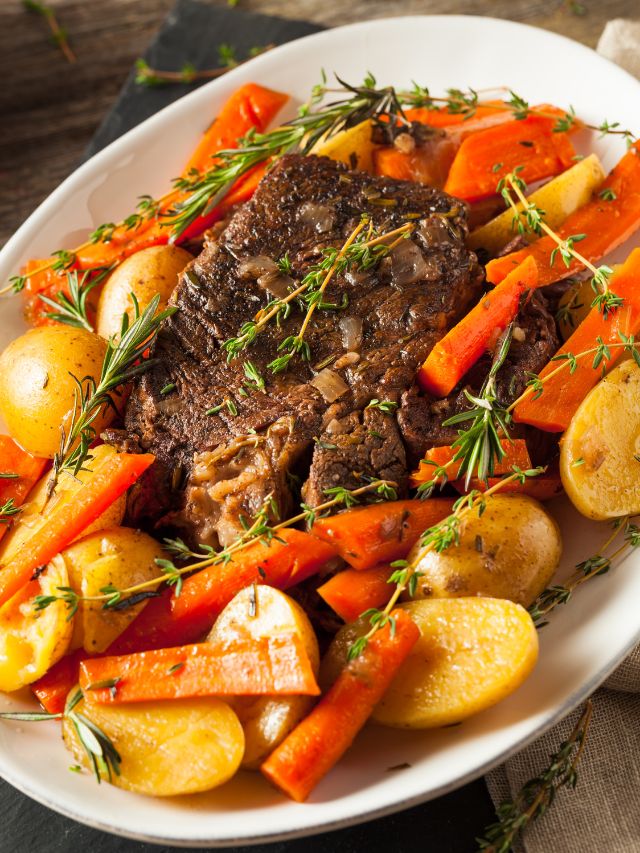 8 Easy Dishes To Make At Home If Your New Year's Resolution Is Cooking More