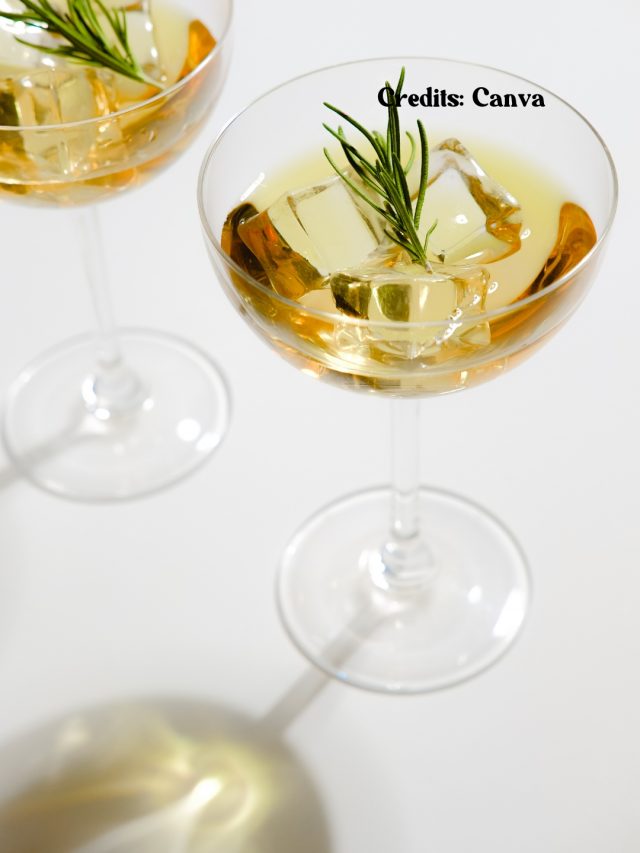 8 Best Cocktails, Perfect To Ring In The New Year 2024