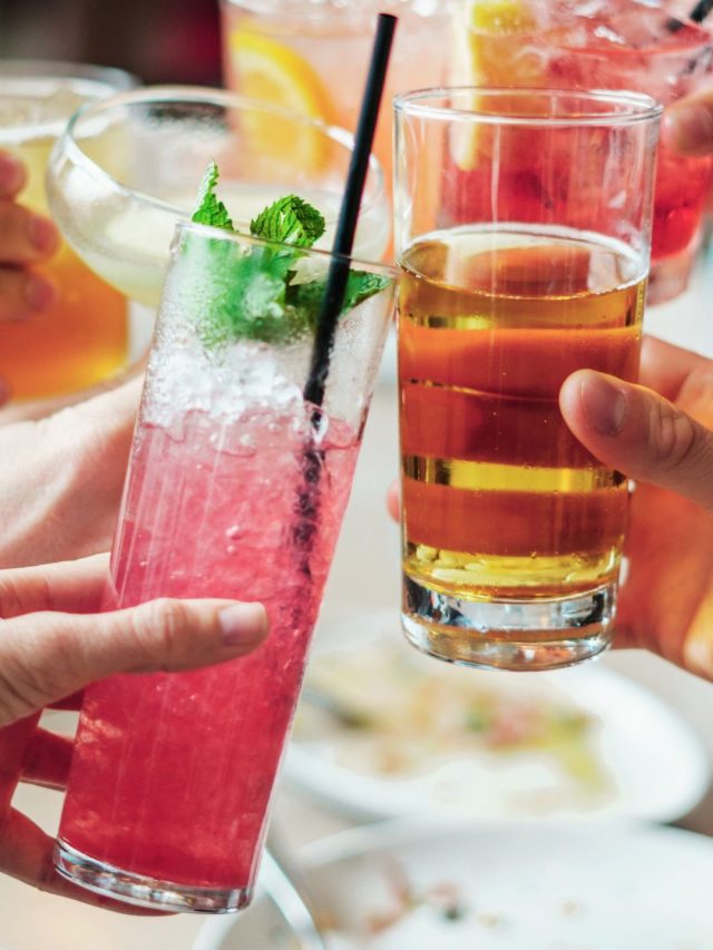 8 Countries & Their Signature Cocktails