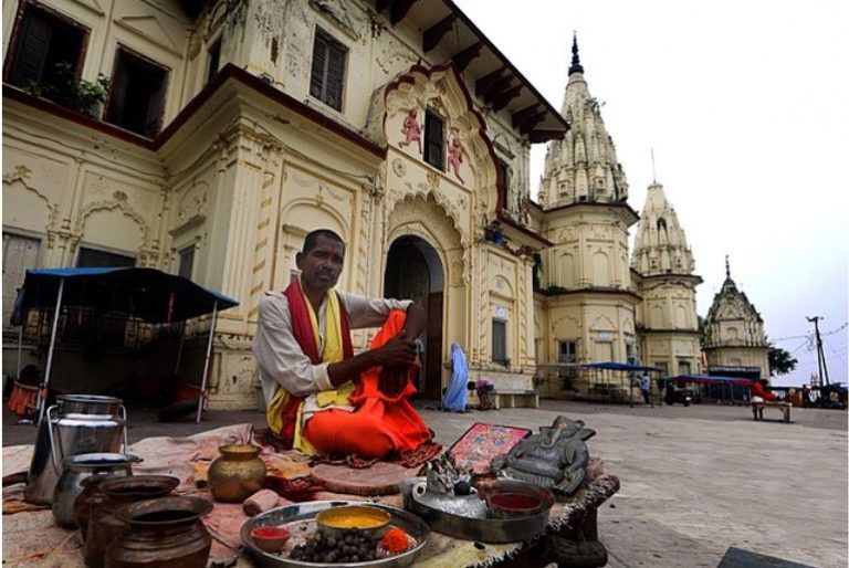 Planning A Trip To Ayodhya? Explore These 5 Iconic Ghats On Your ...