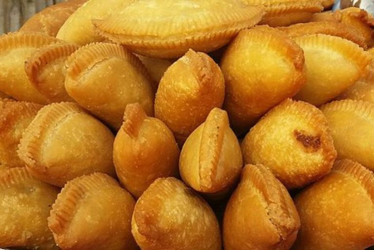 Poush Sankranti: 6 Sweet Delicacies Cooked For Bengal's Harvest Festival