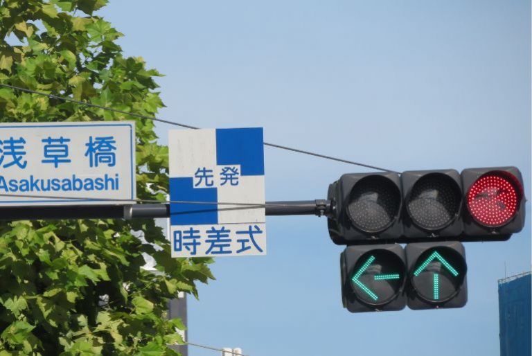 28 Bengaluru Junctions To Have Japanese Traffic Signal System; Here's ...
