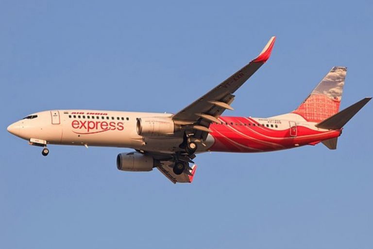 Doctor, Cabin Crew & Passengers Save Life Of Middle-Aged Flyer On Air ...