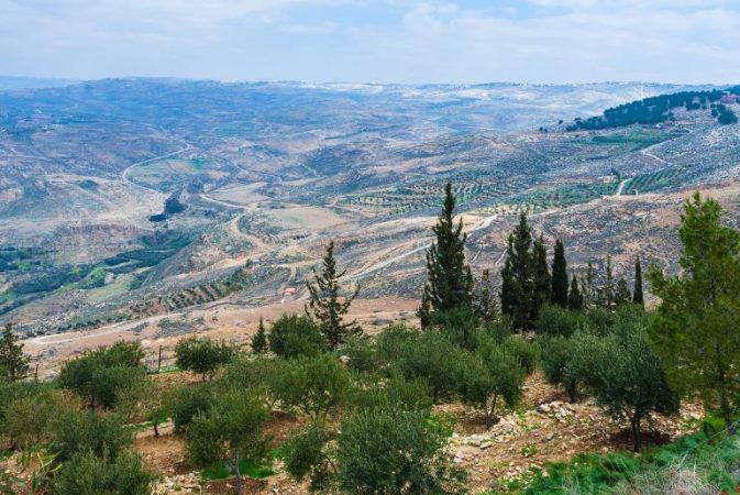 8 Top Tourist Spots In Jordan That You Absolutely Cannot Miss