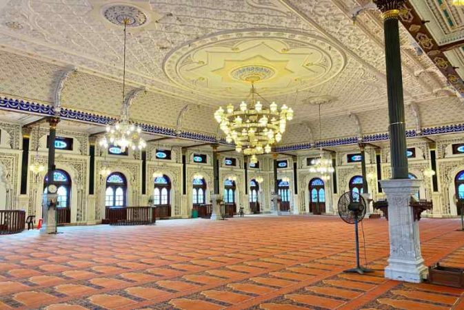 Mumbai’s Iconic Juma Masjid Gets A Place On Tourism Ministry's Website ...