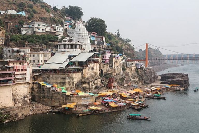 Omkareshwar & 9 Other Temples In India That Are Popular Wedding Venues