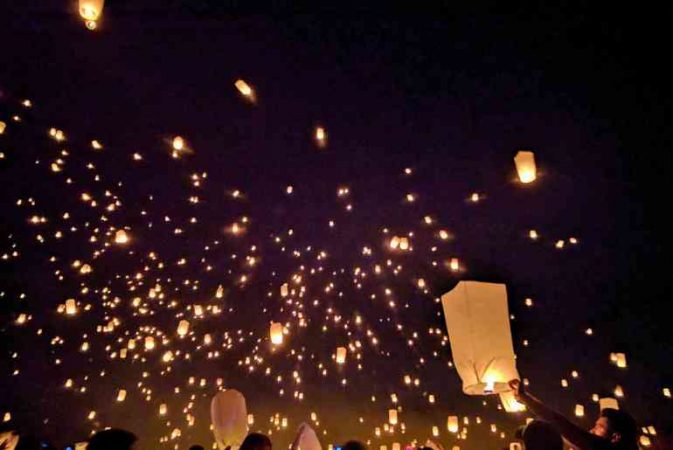 Experience The Magical Sight Of Hundreds Of Lanterns In The Sky At The ...