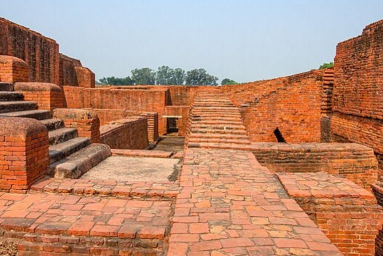 FM Focuses On Spiritual Tourism At Vishnupad Temple, Mahabodhi Temple ...