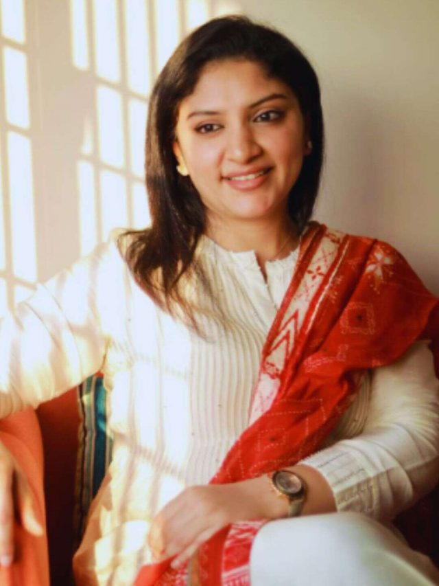 Cook Healthy One-Pot Sprouts Pav Bhaji On Busy Mornings; Chef Aruna ...