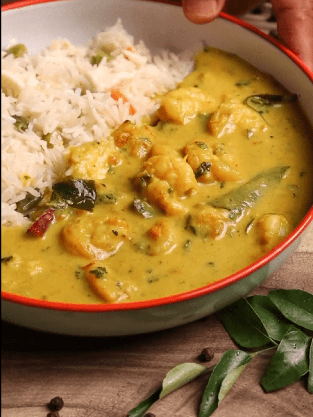 Make This Super Easy Prawn Curry At Home In 6 Easy Steps